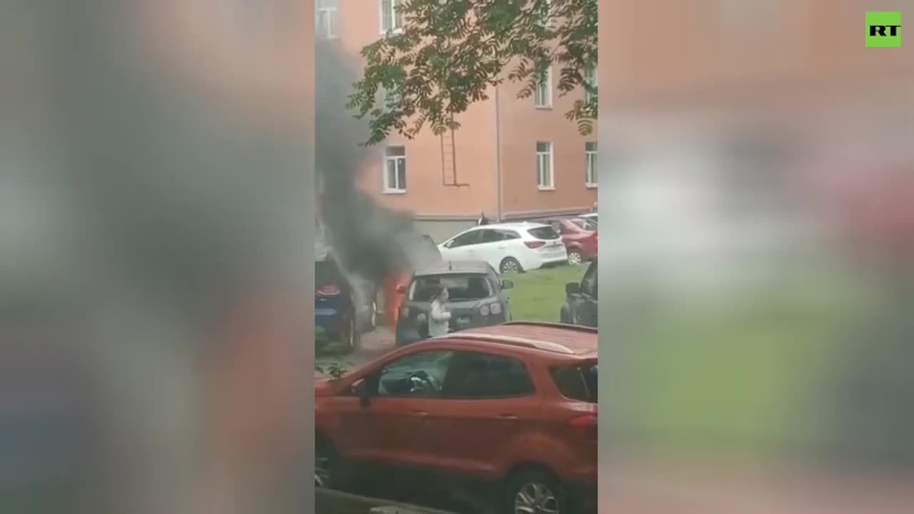 Good Samaritan Saves Girl From Burning Car In Moscow Region